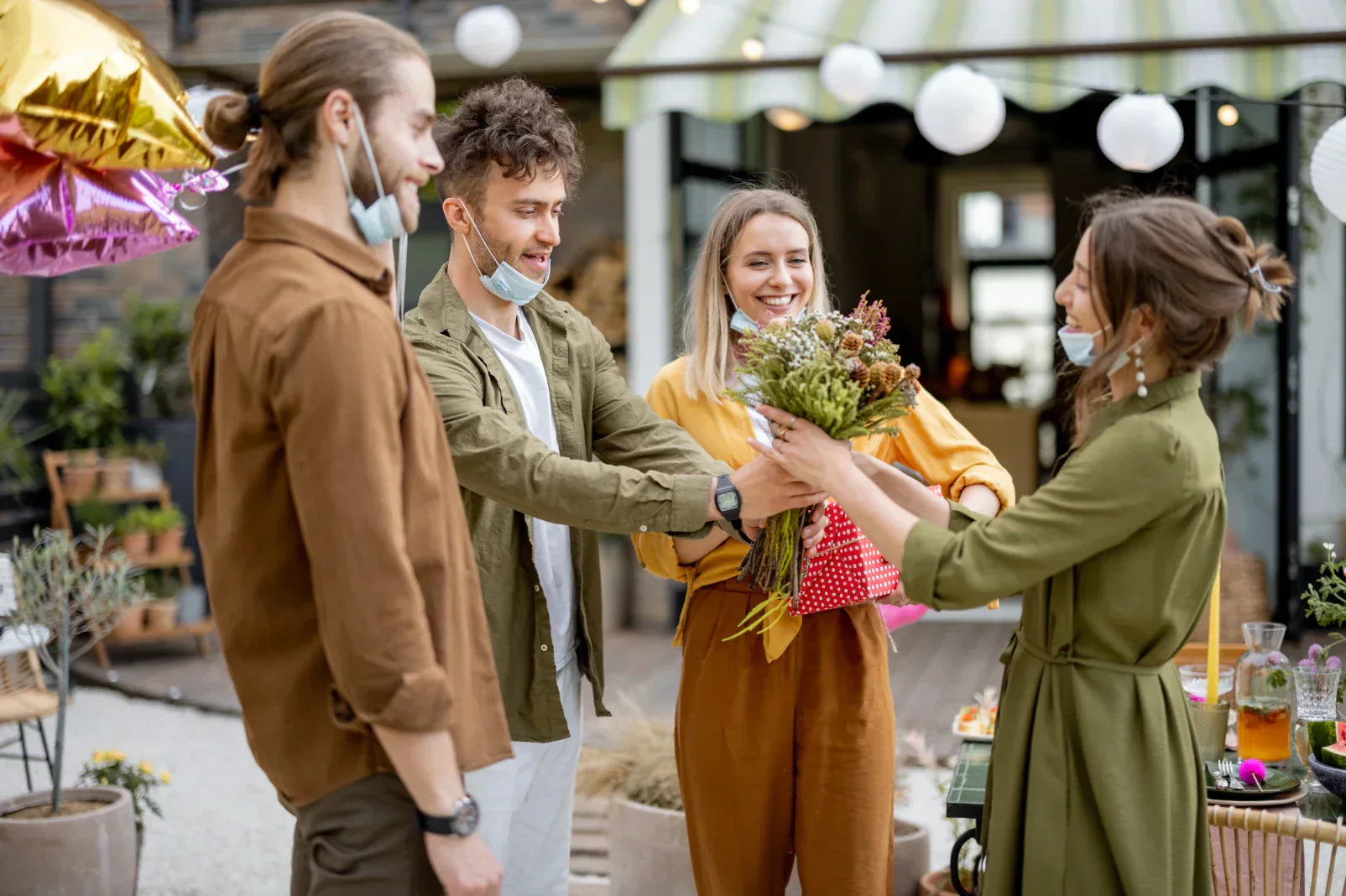 Flower For Friends: The Perfect Blooms for Best Friends Day – Monsoon ...