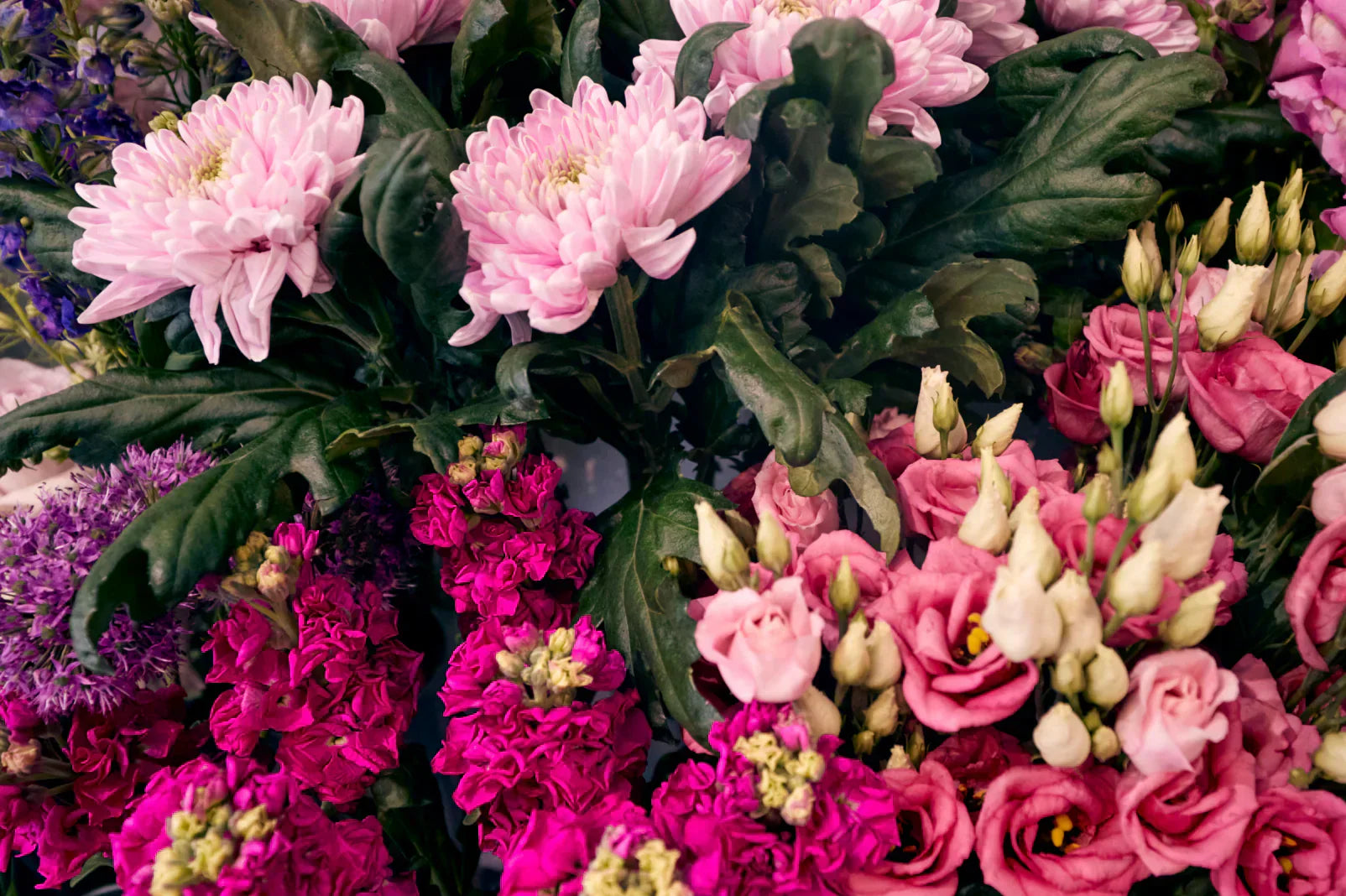 Carnations, Roses & Mums - The Trio of Thanksgiving Centerpieces ...